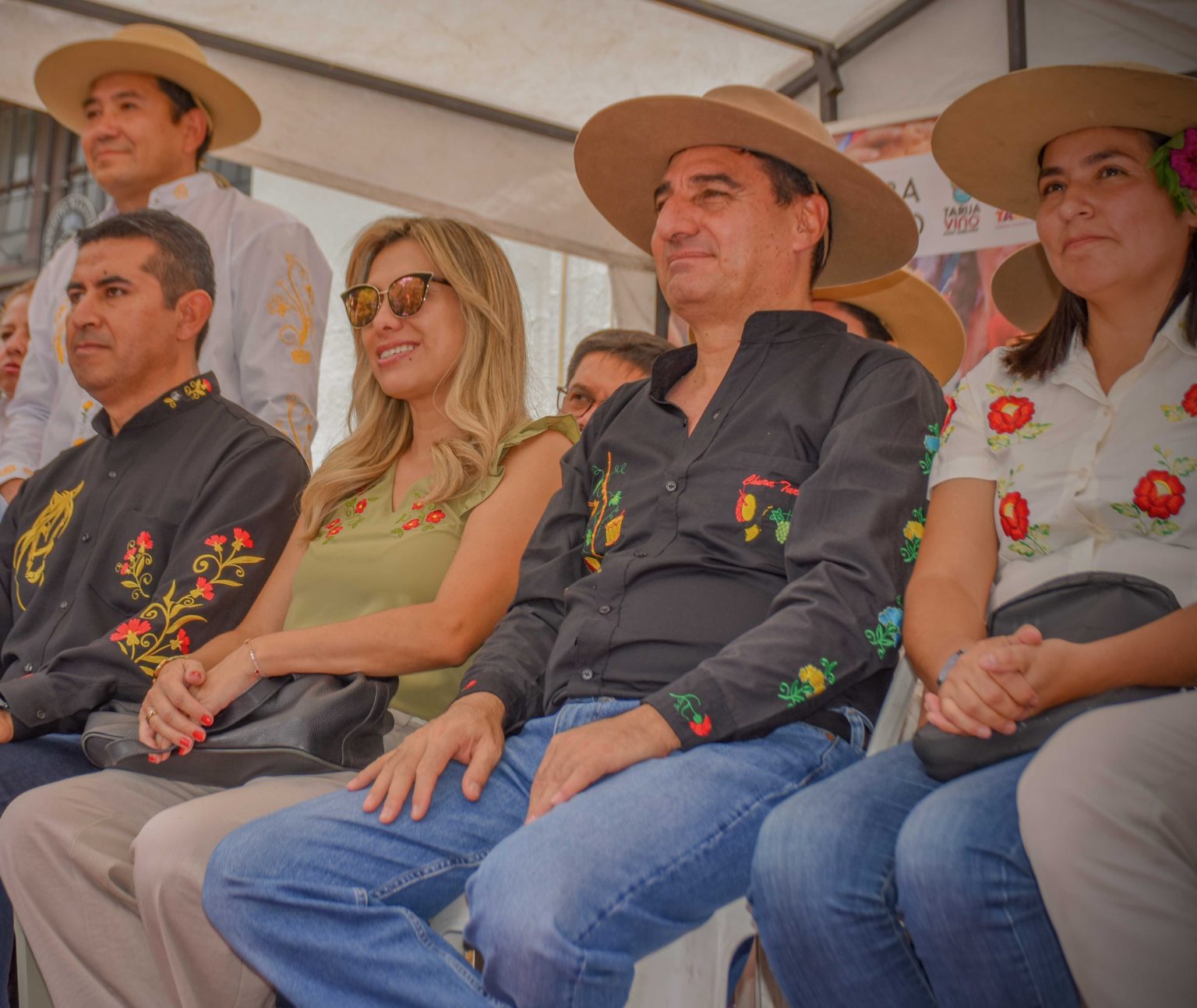 Tarija se viste de fiesta con el inicio del Carnaval Chapaco - Tarija ...