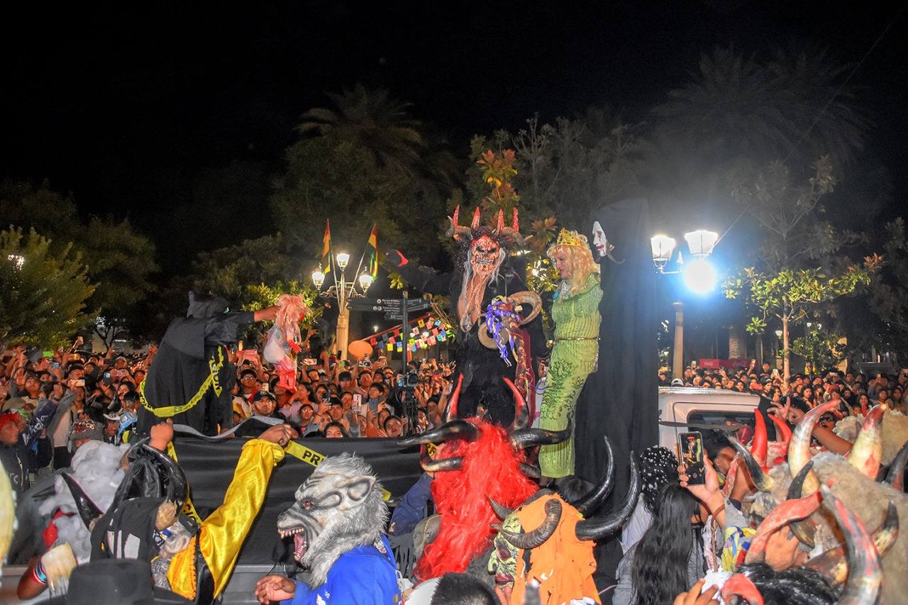 Tarija se viste de fiesta con el inicio del Carnaval Chapaco - Tarija ...